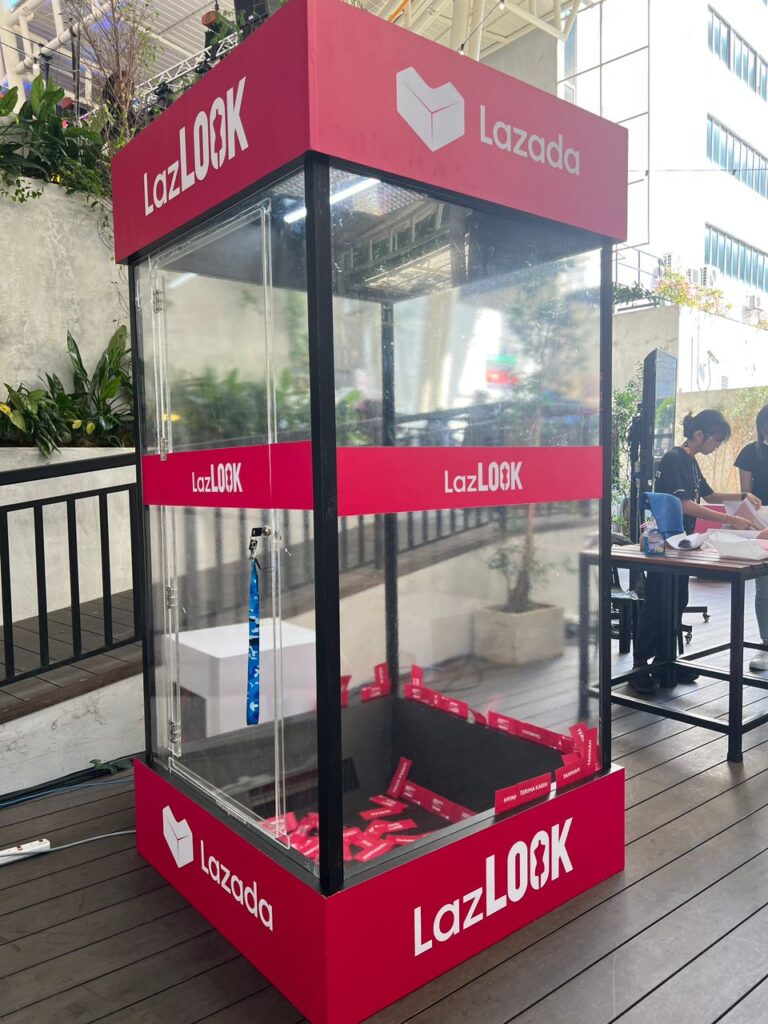 Human Size Wind Chamber Machine - Artcage Rent Sdn Bhd